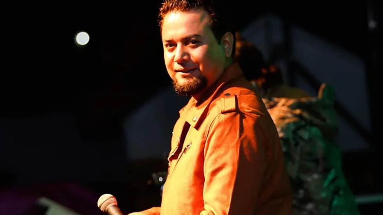 Sugam Pokhrel ‣ Biography, Age, Songs, Net worth, Wife, Pic
